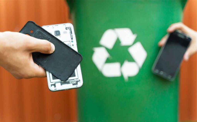Solutions to E-Waste Problems and Environmental Impacts - TechReset